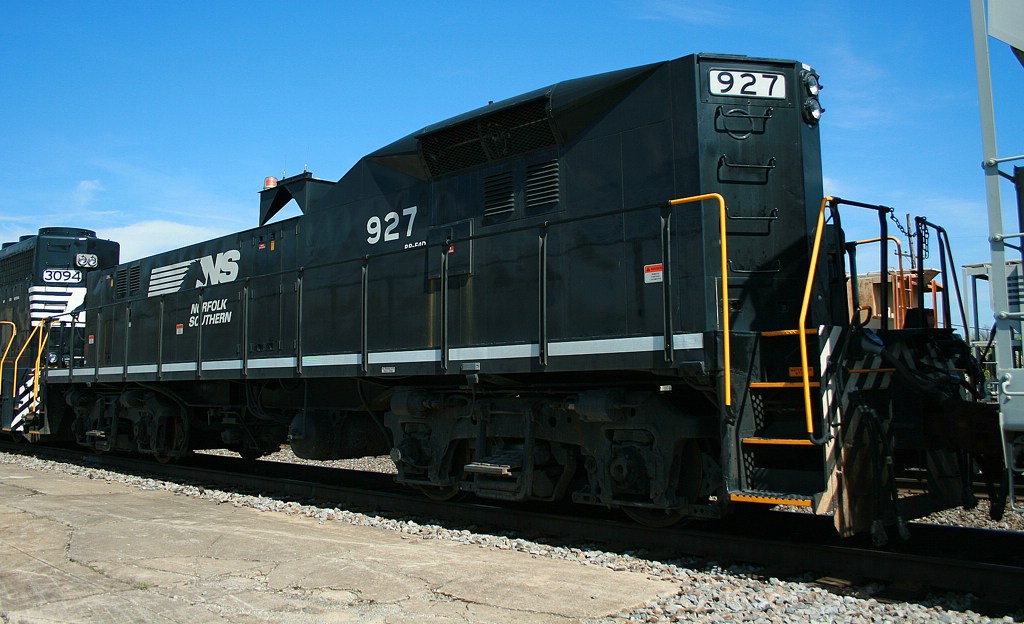 NS 927